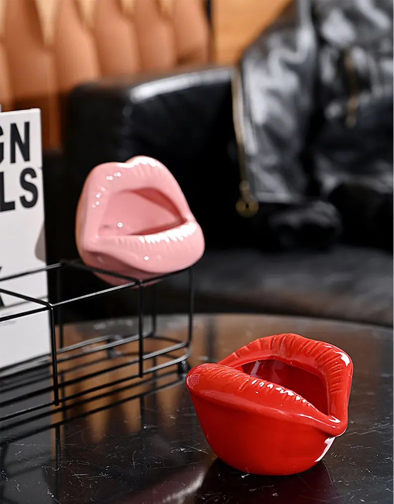 Redeco New Design Creative Ashtray - Big Lips Ashtray