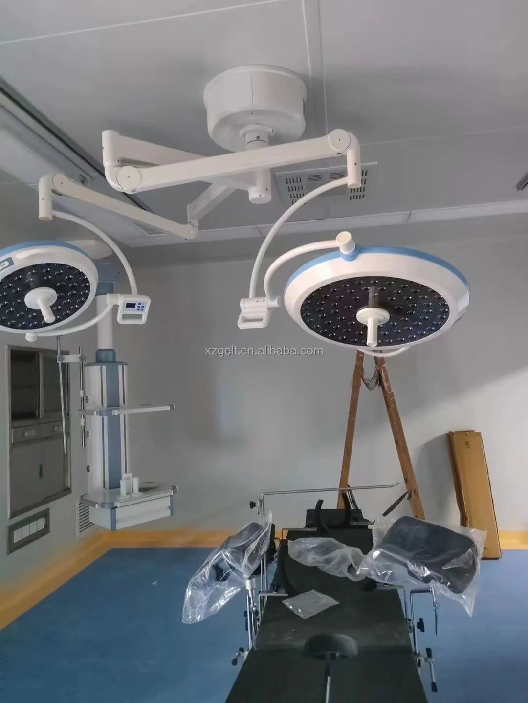Surgical Light Ceiling Led Shadowless Dental Operating Lamp For Hospital Room - Buy Operating ...