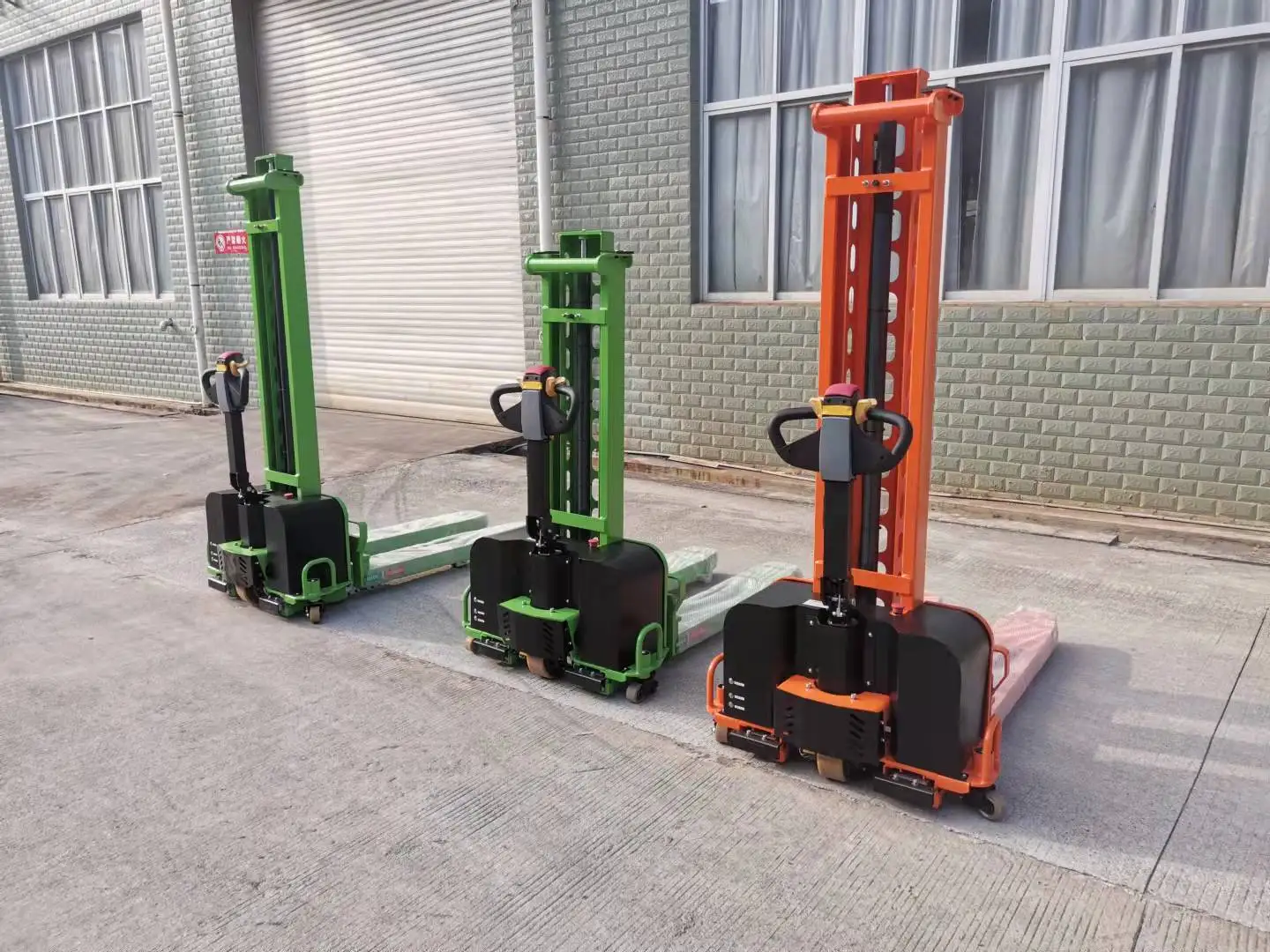 WELIFTRICH Self Lifting Forklift - 500kg to 1000kg Capacity