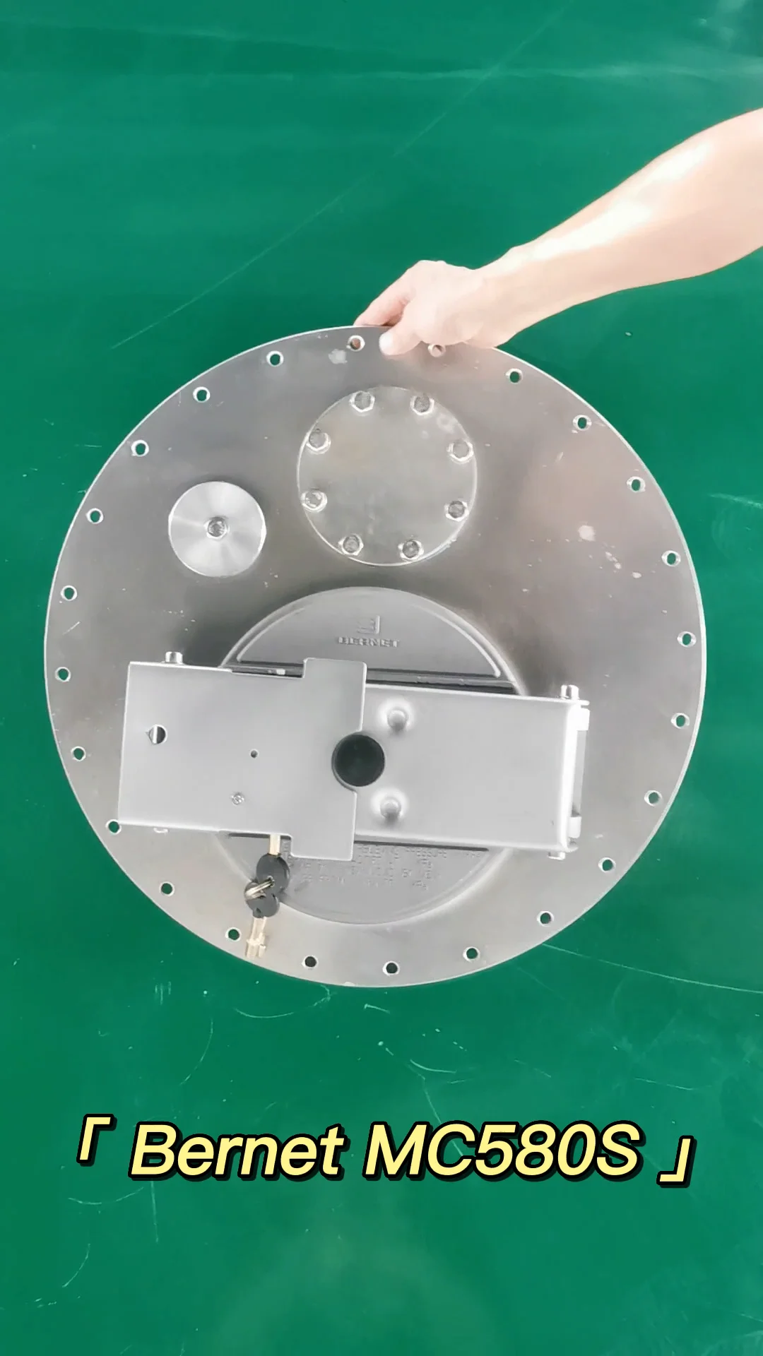 Bernet Ss304 Manhole Cover Mc580s For Mobile Fuel Tanks Portable Fuel ...