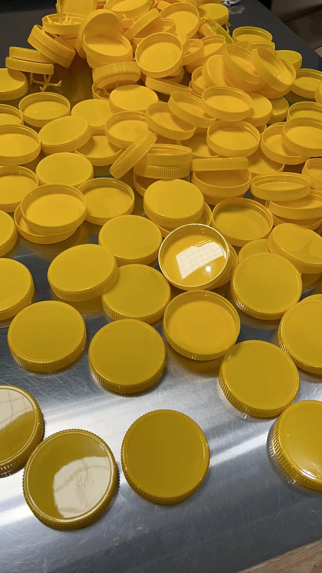 38mm 47mm 53mm 56mm 68Mm 89mm 110mm Plastic Screw Lid Cosmetic Bottle ...