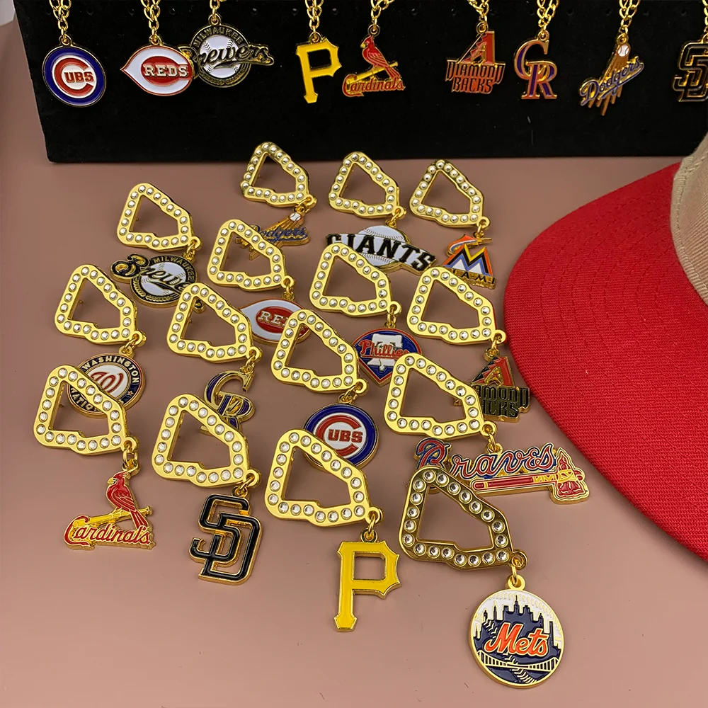 Wholesale 2024 Pines Belicos Para Gorras - Mexican Hat Chain Pins