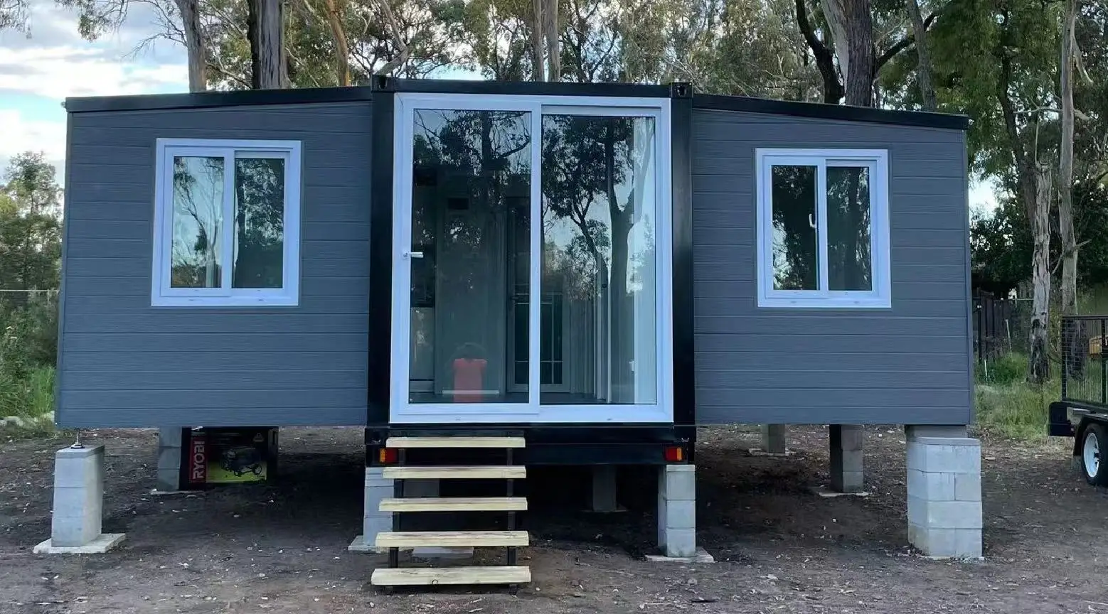 2023 Luxury Prefab Modern Container House Big Container House Aluminum ...