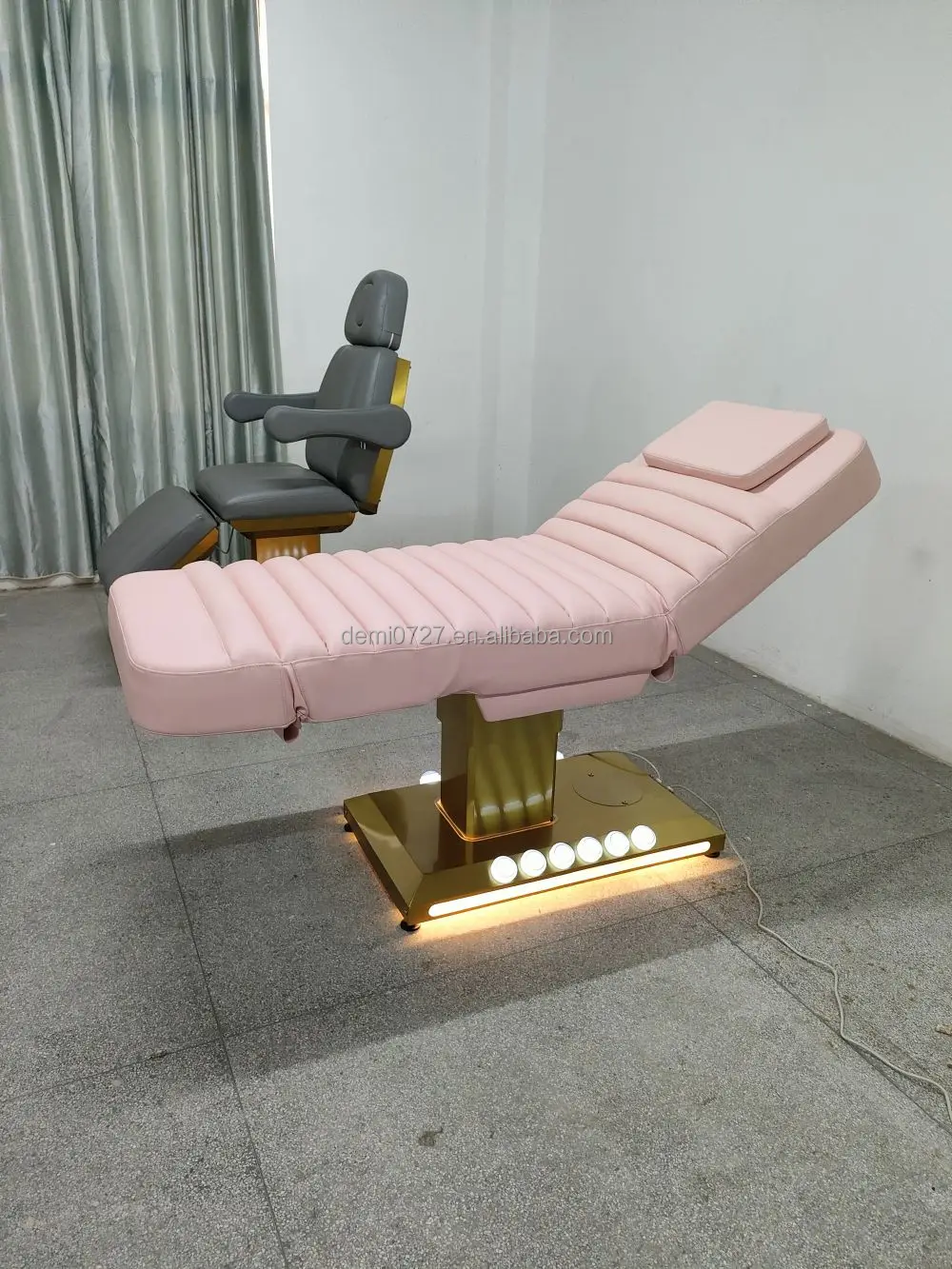 Modern Hot Sale Foot Control Beauty Salon Furniture Cosmetic Facial Bed ...
