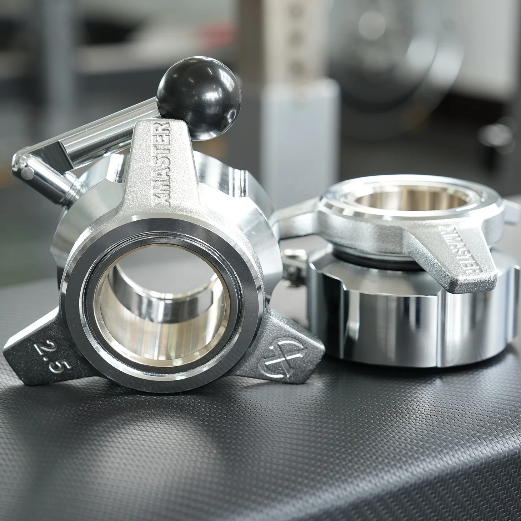 Xmaster Barbell Collars - Durable Aluminum Weightlifting Accessories
