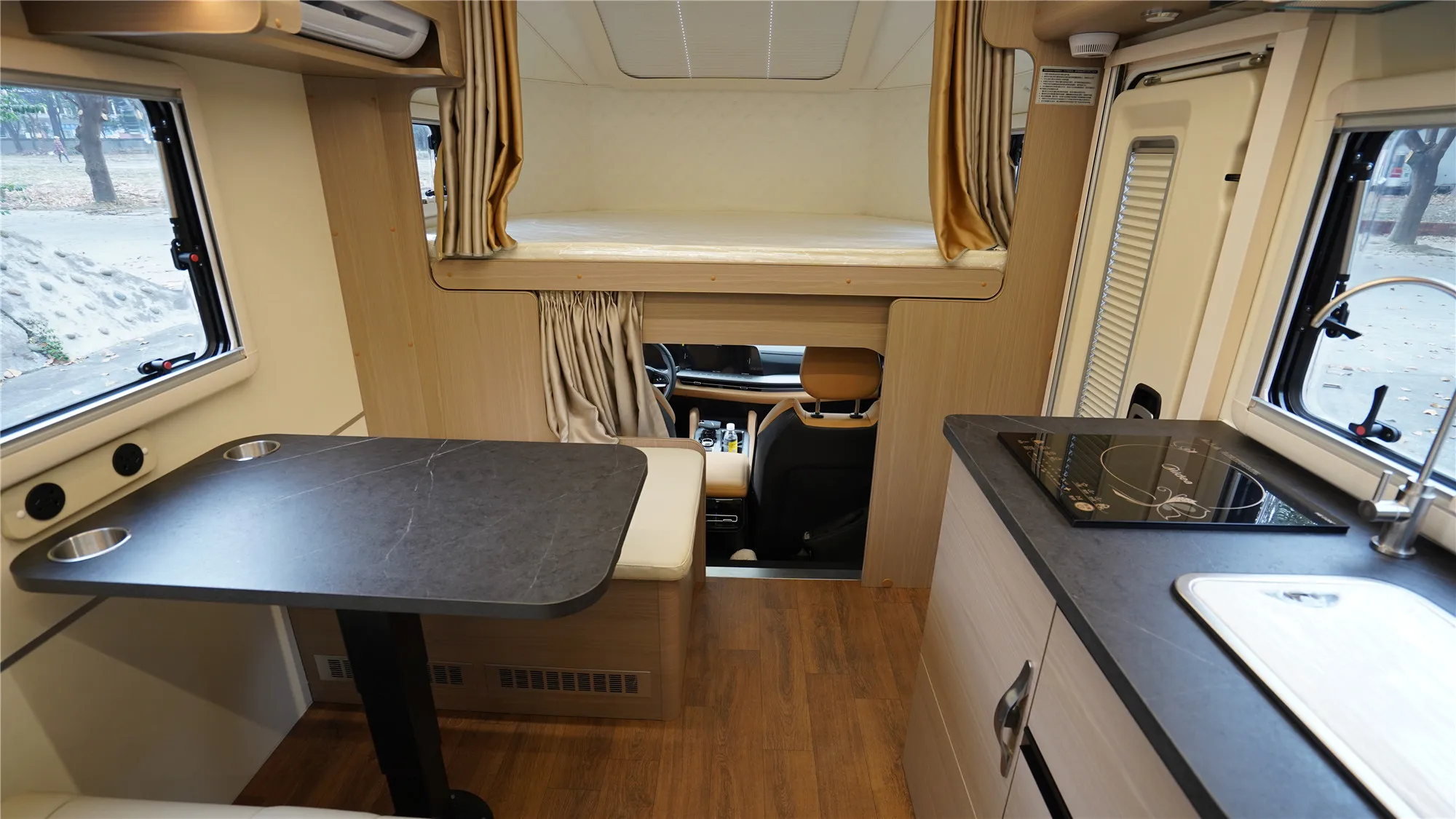 Off-road Rv Camper Luxury Travel Trailers Changan Fengjing Rv Camper ...