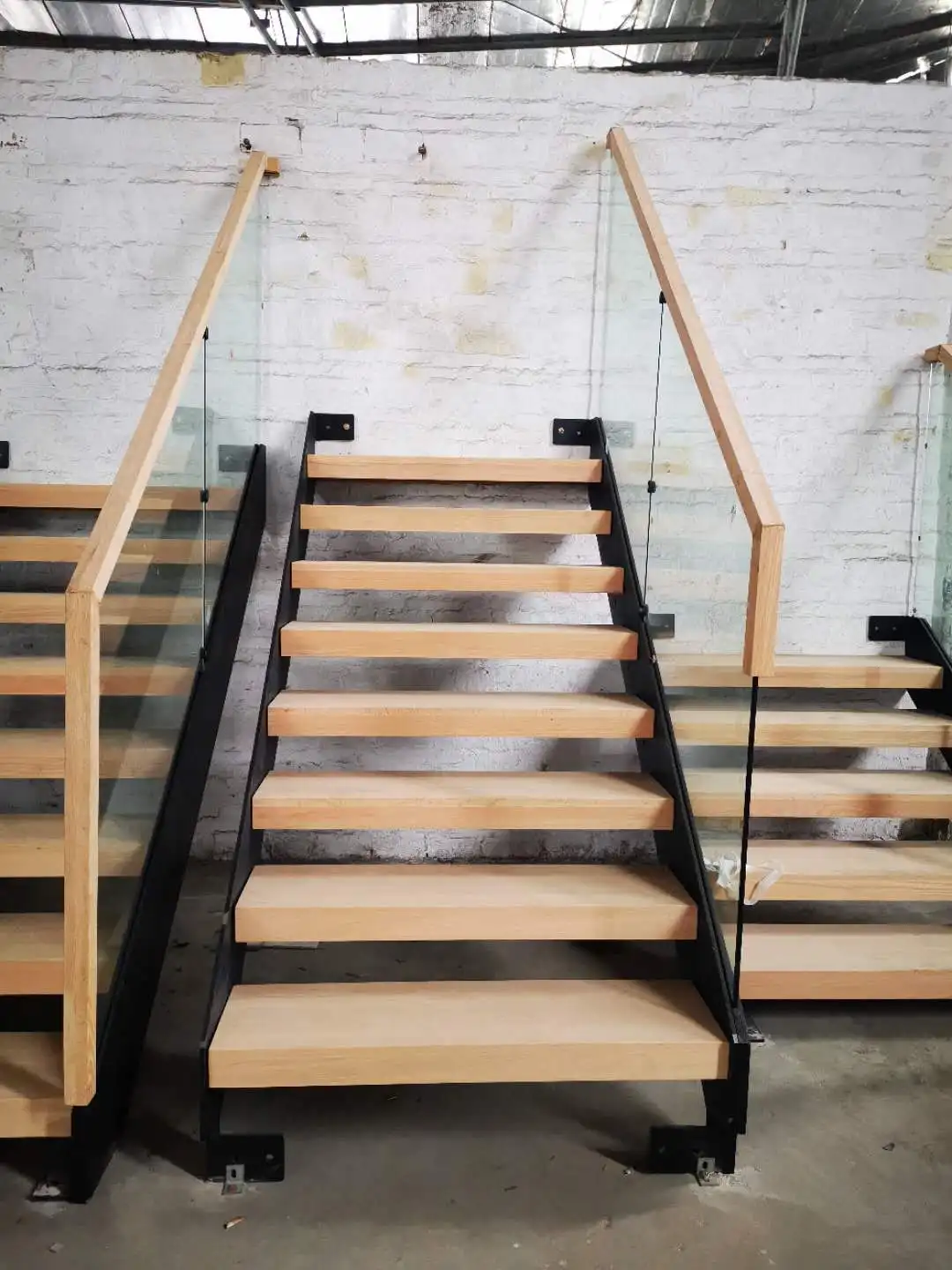 VIKO Panamanian Hot Teak Solid Wood Stair Treads - Durable & Stylish