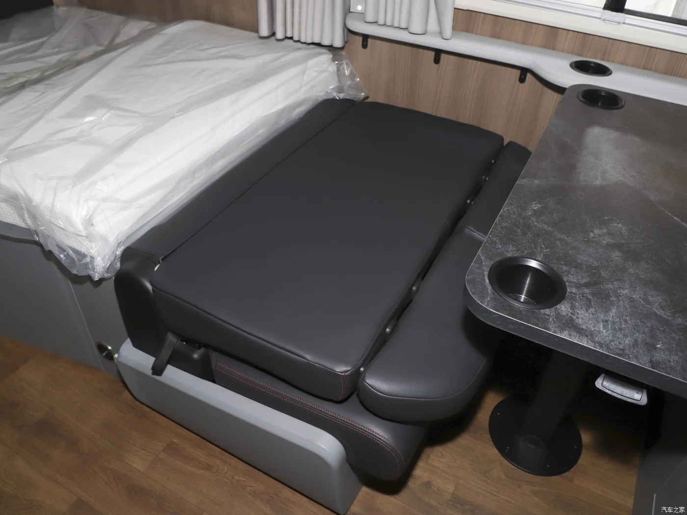 SAIC Maxus T90 RV - Luxury Compact Motorhome for Offroad