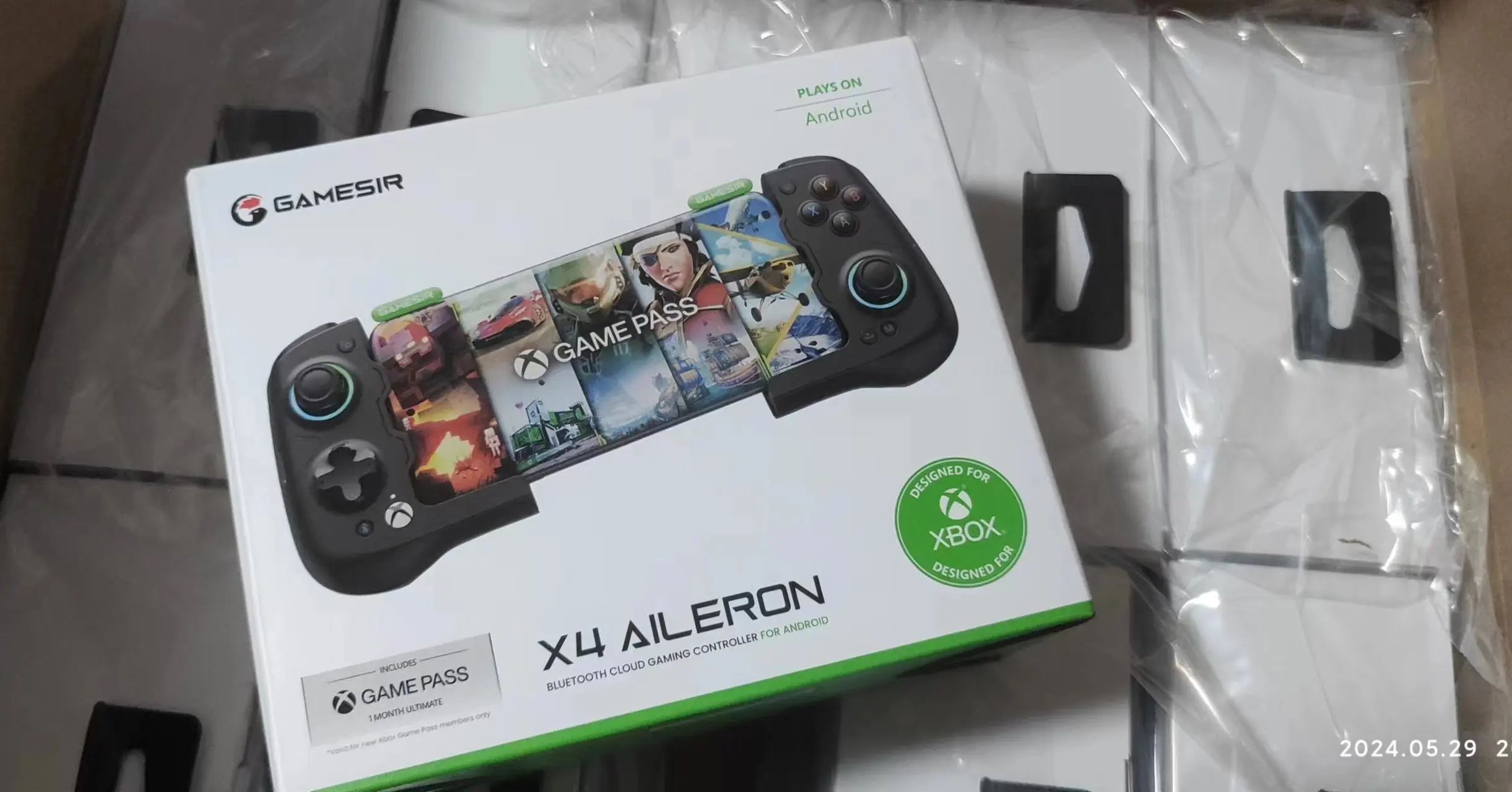 Wireless BT Mobile Gaming Controller for Android Phone