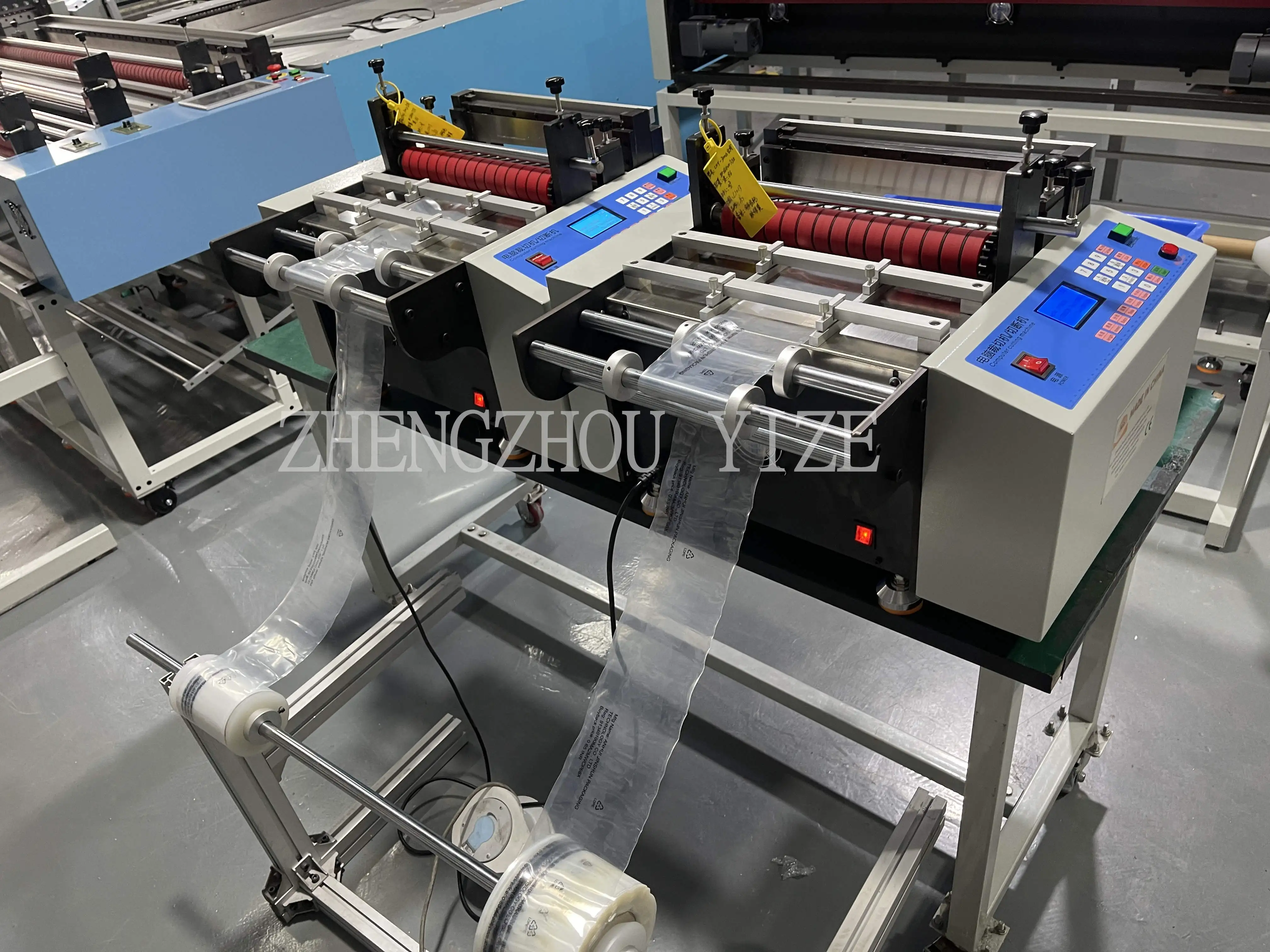 Small Bubble Wrap Cutting Machine 400G Automatic Roll to Sheet Cutting ...