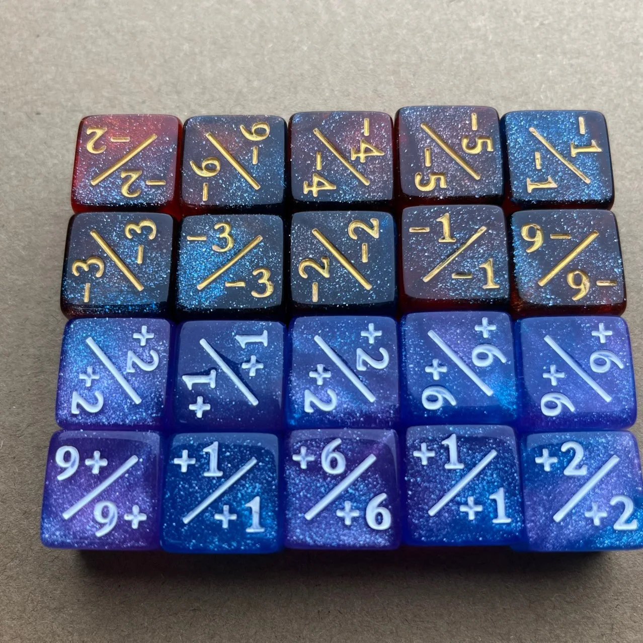 16mm D6 Dice Counters +1/+1 and -1/-1 for Table Games