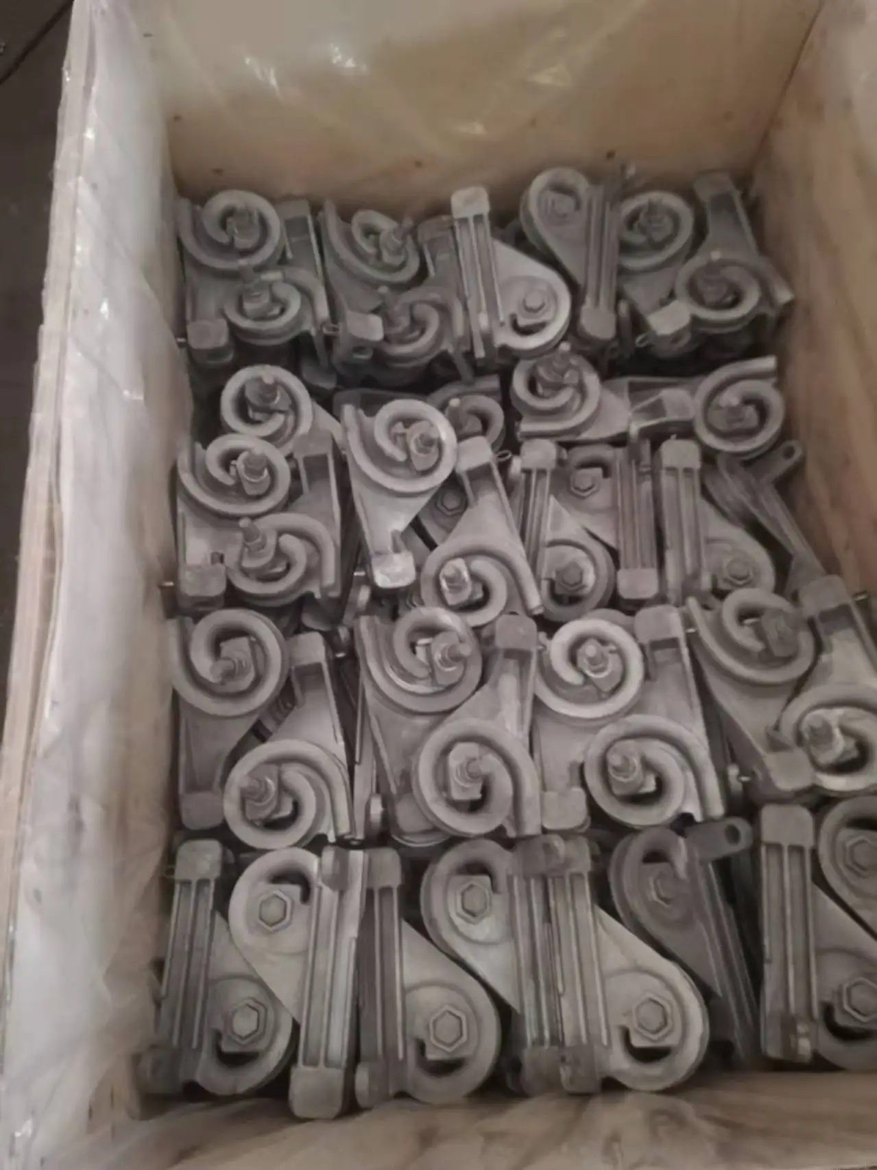 Factory Price Casting Hot Dip Galvanized Snail Clamp For Pole Line ...