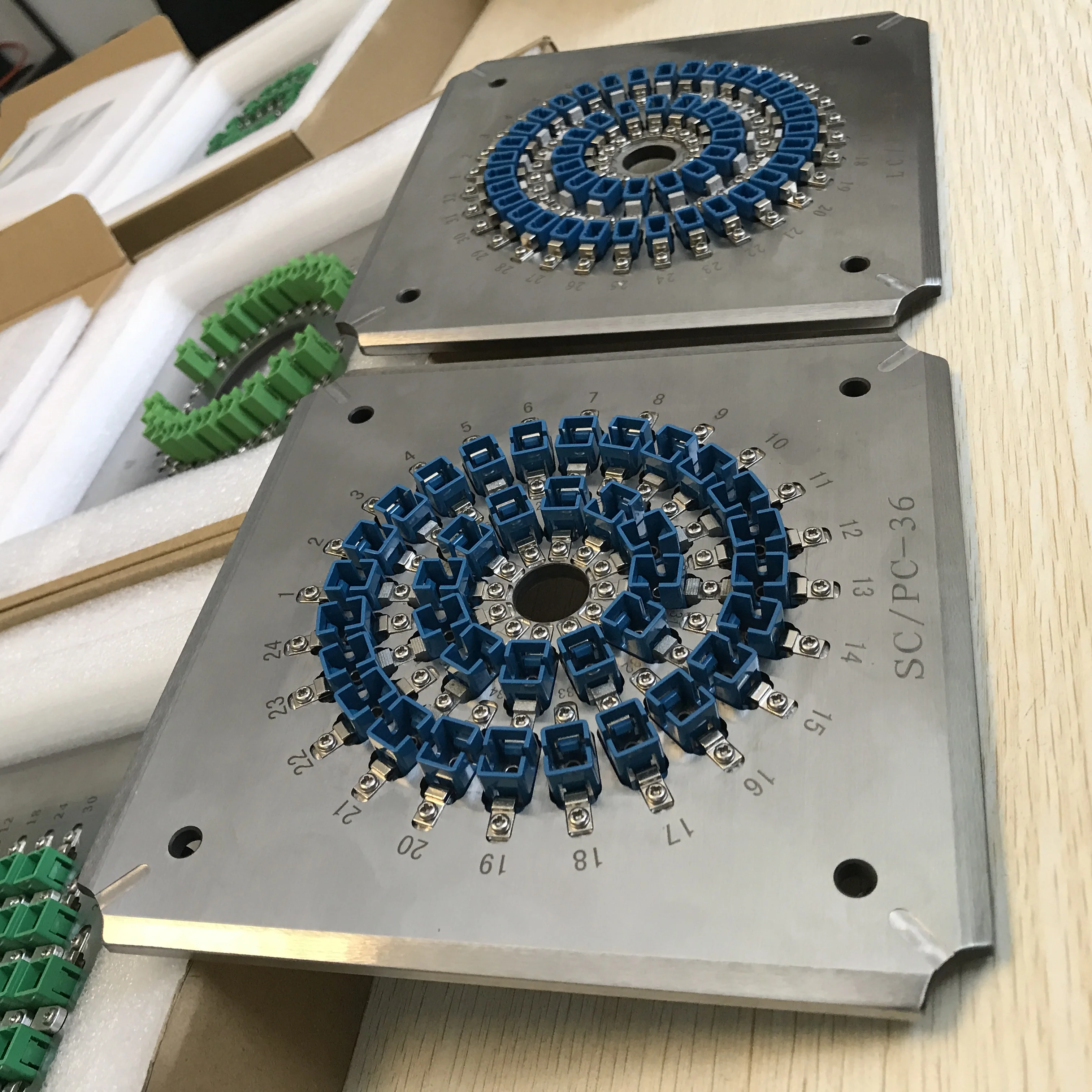 Patch Cord Making Machine 20 Port Sc Connectors Fiber Optic Polishing ...