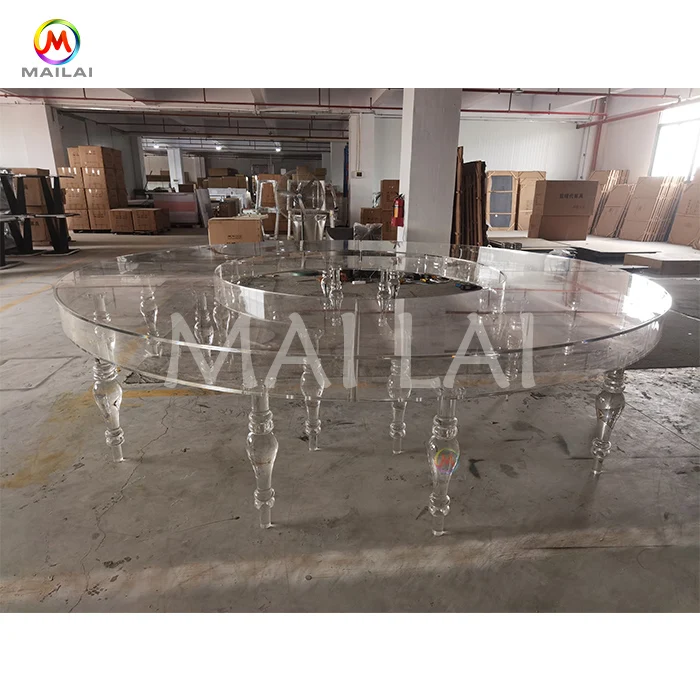 Modern Crystal Clear S Serpentine Table for Weddings