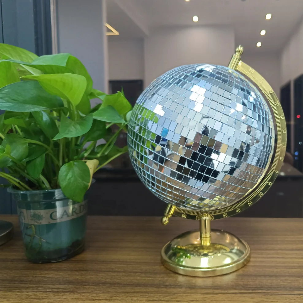 Factory Hot Selling New Design Desktop Globes Decoration Silver Glass ...