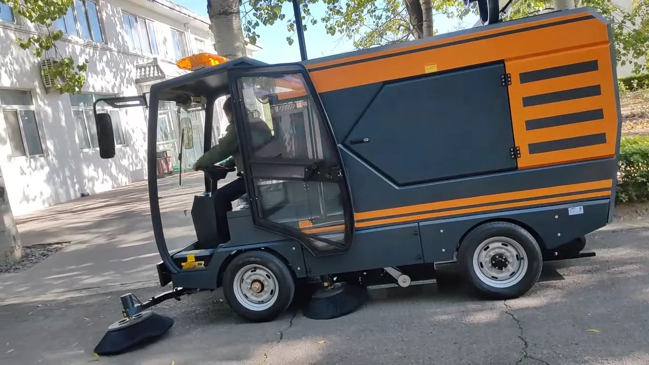 Chancee U220c Supplier Automatic Ride On Street Clean Sweeper ...