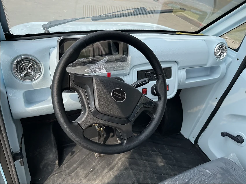 New Energy Low Speed 45km/h Mini Electric Car Vehicle With Solar Panel ...