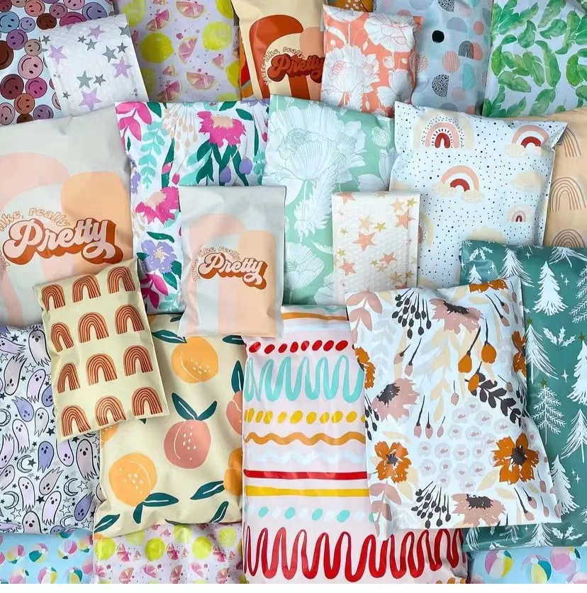 Customized Logo Eco-friendly Poly Mailing Bags With Handle For Clothing ...