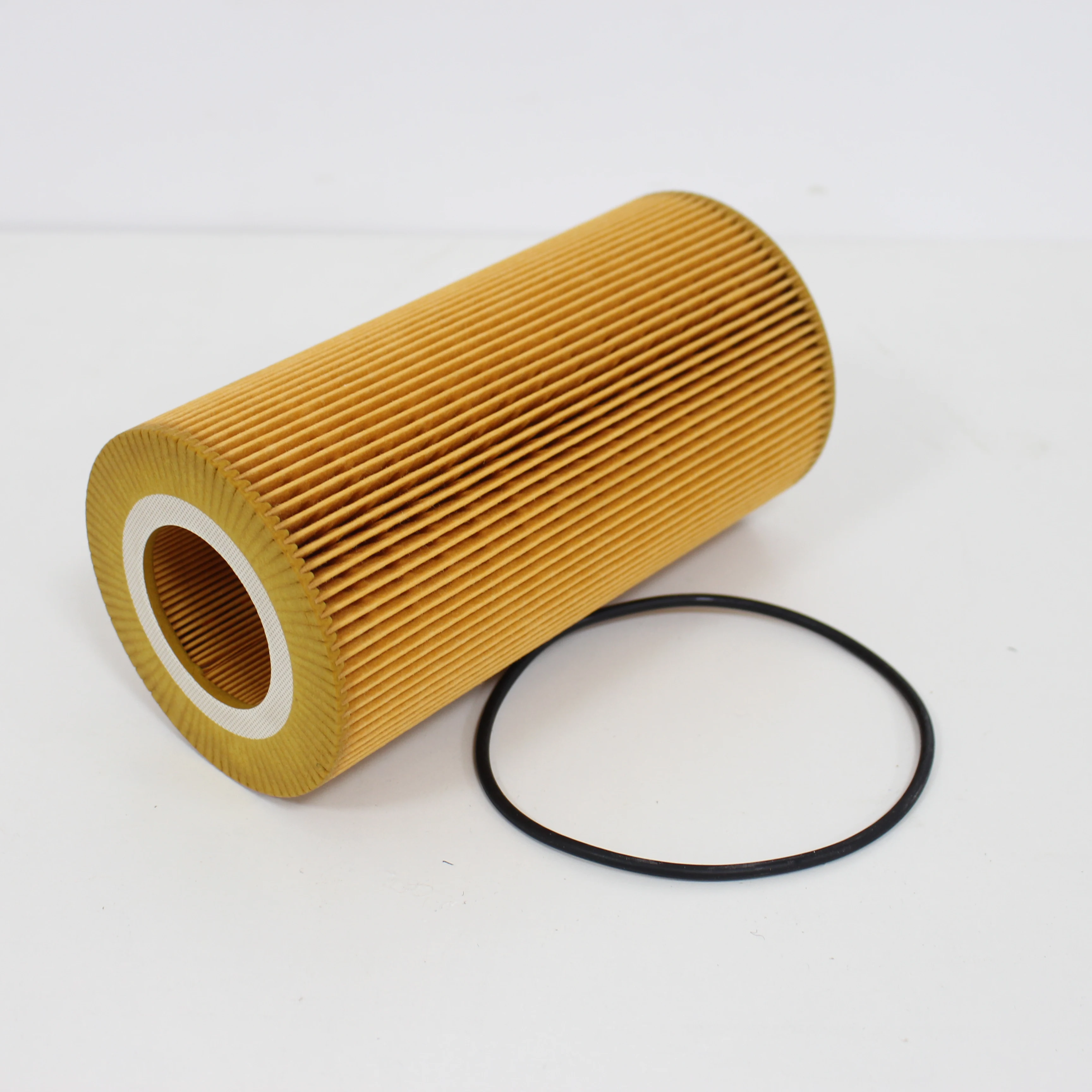 Factory Price Heavy Truck Engine Spare Parts Oil Filter Element 1922496 ...