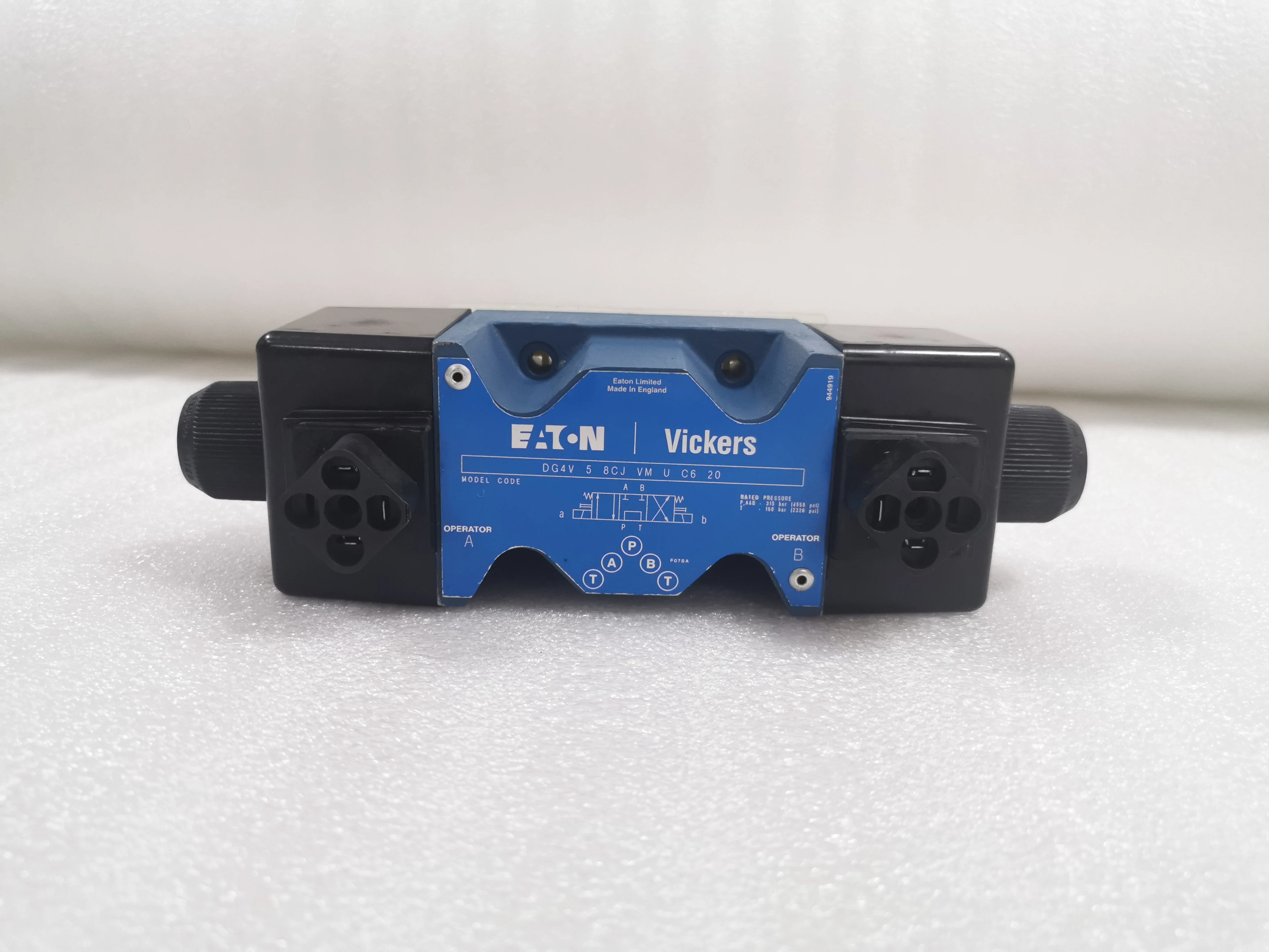 伊顿维克斯电磁换向阀dg4v系列dg4v 5 8cj Vm U C6 20 - Buy 伊顿维氏dg4v系列,电磁换向阀,Dg4v 5 8cj Vm U C6 20 Product on ...