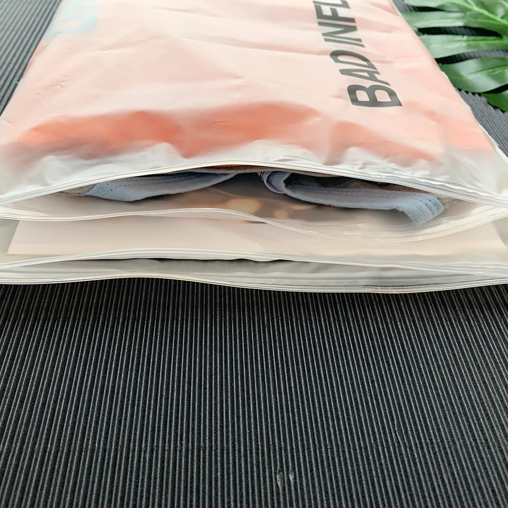 Customized Eco-Friendly Zipper Clothes Packaging Frosted Plastic Zip ...