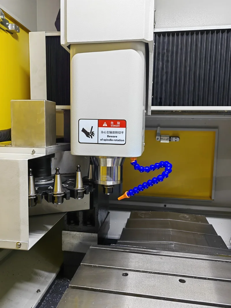 Ry-540 ATC Aluminum 5-Axis CNC Machine Tool - High Speed Engraving