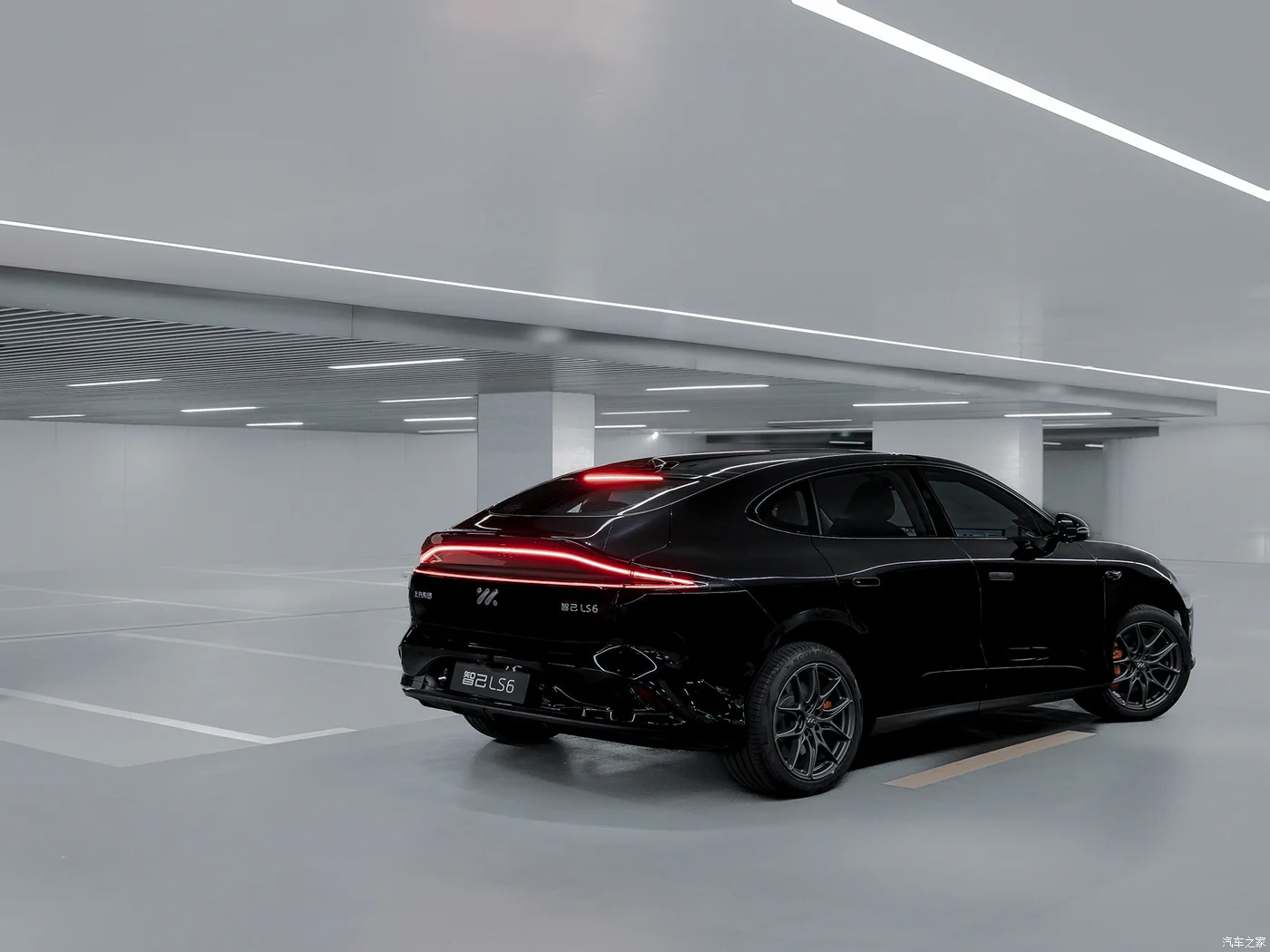 Saic Zhiji Im Ls6 2024 New Electric Suv High Performance Car Electric For Sale - Buy Car ...