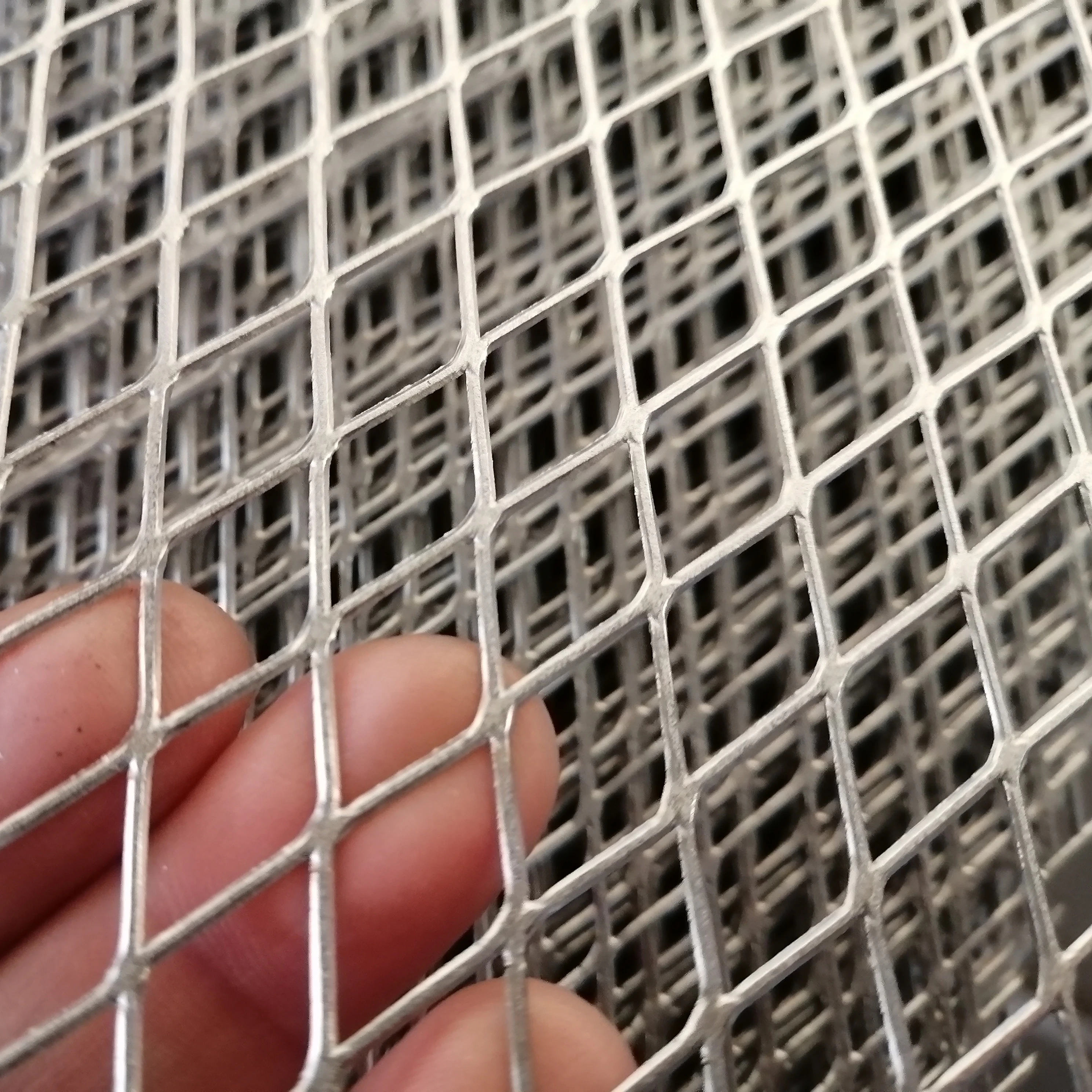 Diamond shape lath ss 316 galvanized decorative expanded metal mesh ...