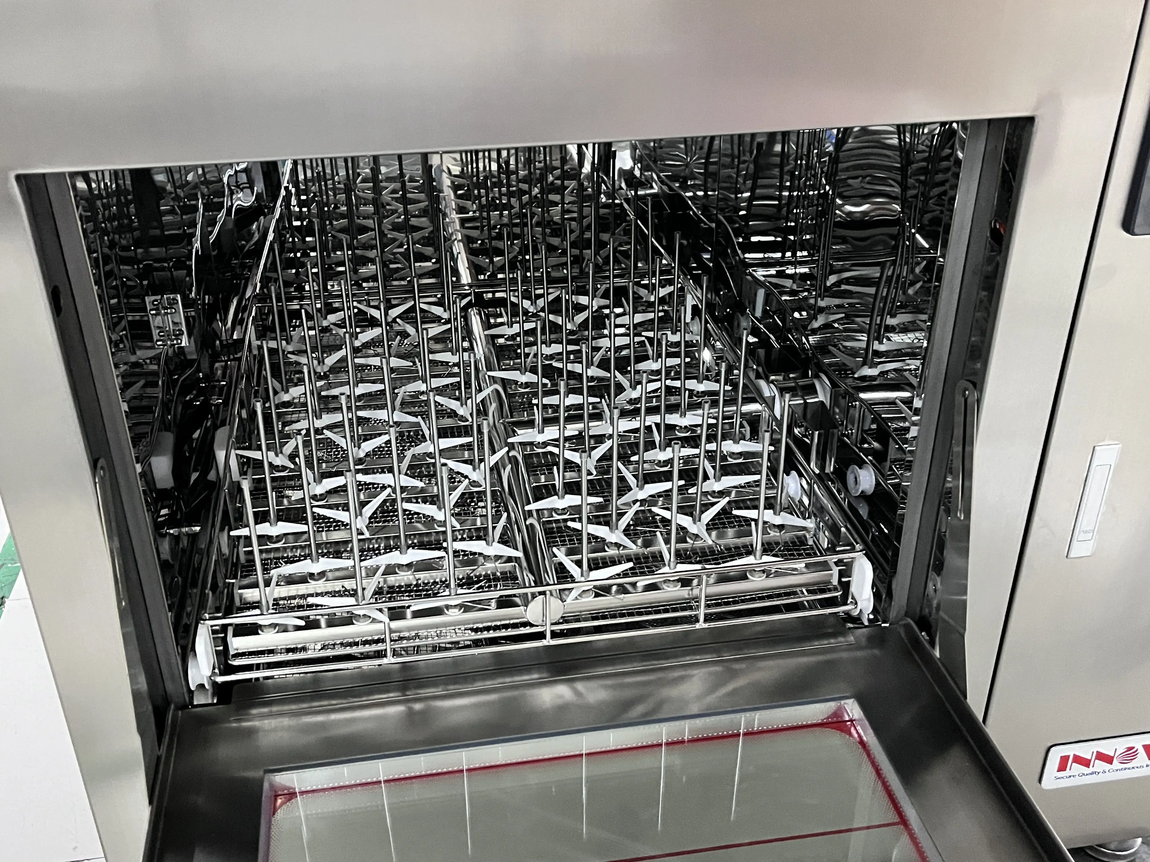 INNOVA Wascator Fom 71 Cls Lab Washer Extractor - Safe & Efficient