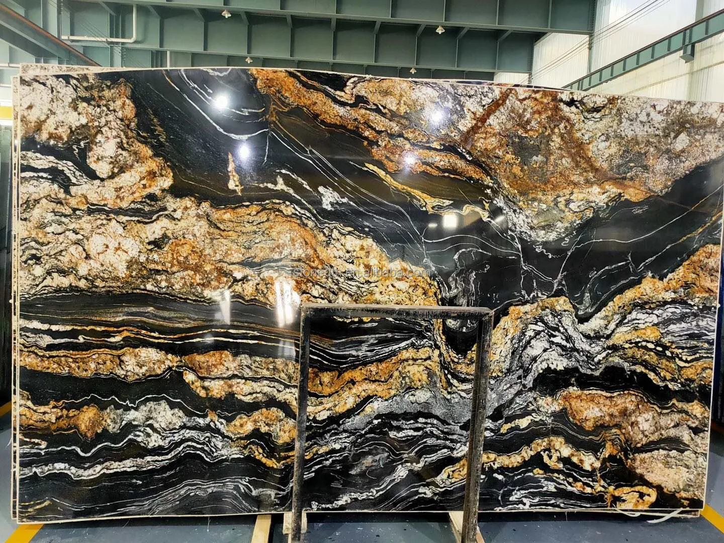 Brazilian Taurus Spectrus Black Granite Slab - Luxury Stone