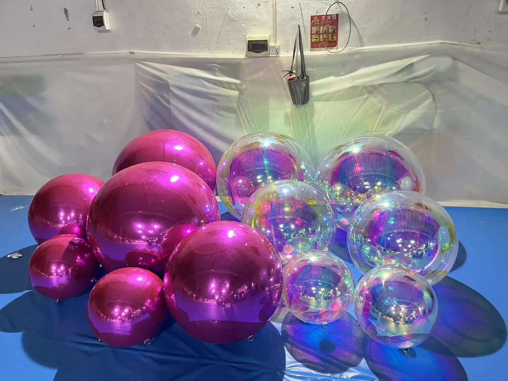 Giant Iridescent Shiny Floating Sphere Balloon Disc Inflatable Mirror ...