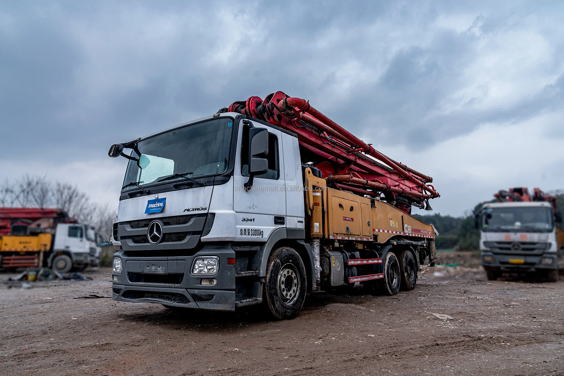 Quality Benz Chassis 49m Sanys Truck-Mounted Concrete Pump Boom Placer