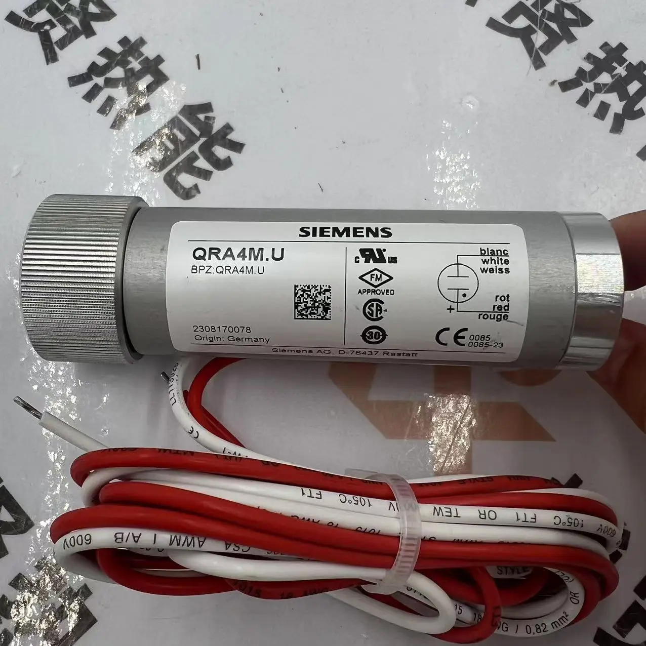 SIEMENS QRA4M.U UV Flame Detector - Reliable & Efficient