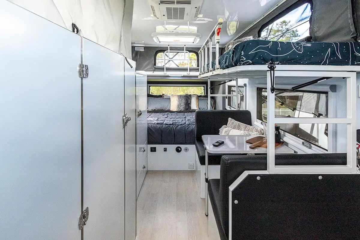 17 Foot off Road Hybrid Caravan - Perfect for Outdoor Travel