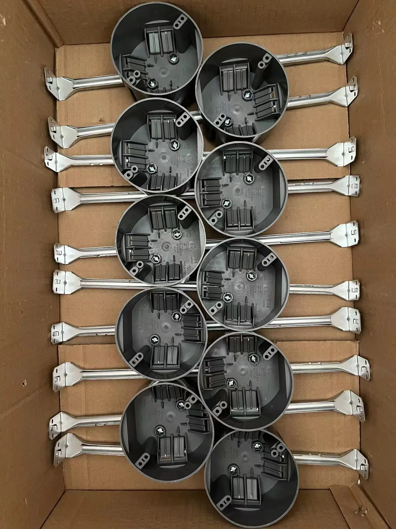 Yhbr002: Round Plastic Ceiling Electrical Box With Hangbar 20cu.in ...