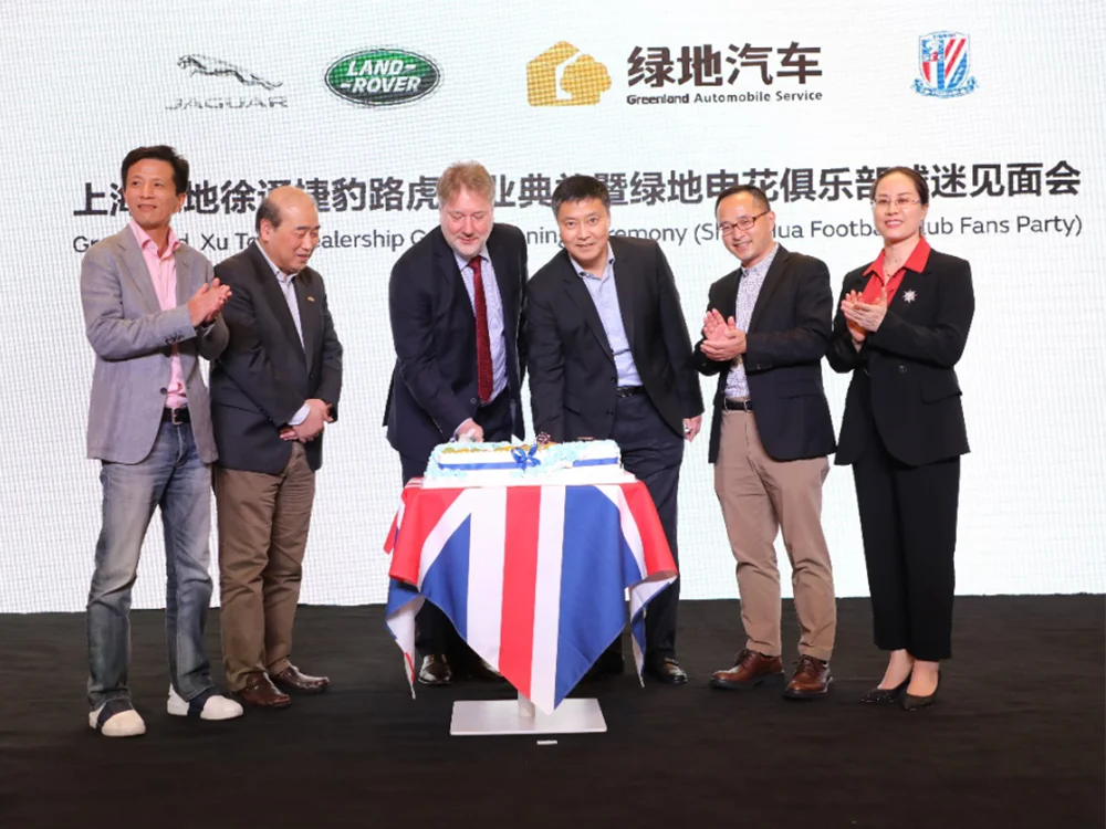 Hot Sale Toyota Hilux Diesel Pickup Truck 4x4 Nissan Navara D40 Used ...