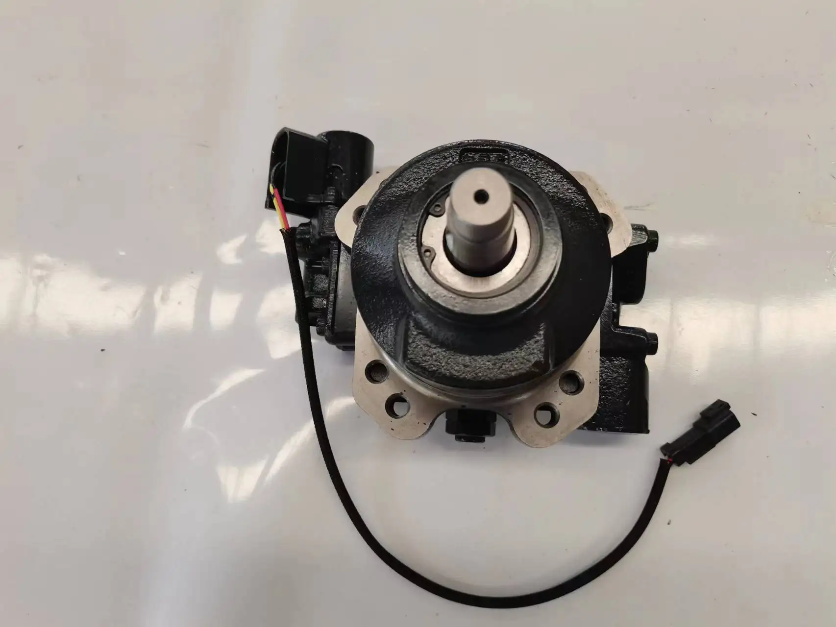 Wa320-5装载机风扇电机适用于d65ex/d85推土机零件708-7s-00352 - Buy 708-7s-00352,Wa320-5 ...