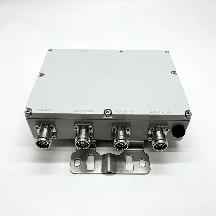 High Quality 698 2700mhz Hybrid Quadruple Frequency Diplexer Combiner Waterproof Four Port