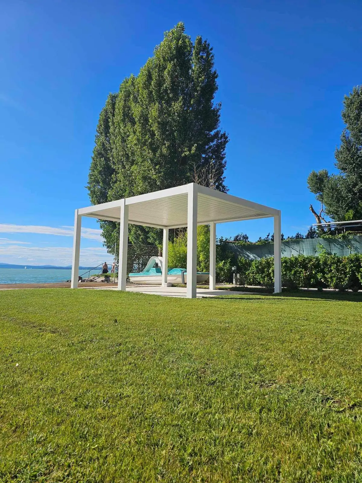 Youya Outdoor Luxury Pergola Bioclimatic Motorized Louvers