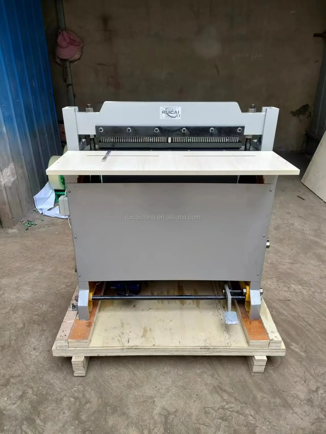 High Quality Electric Paper Hole Punching Machine for Sale