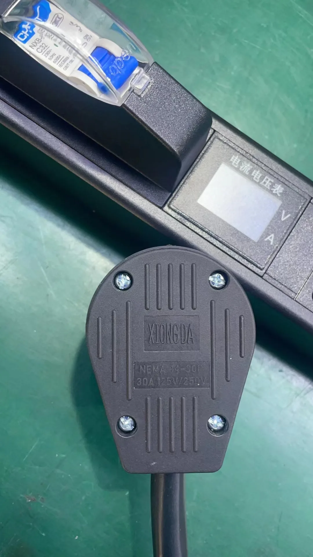 3-phase 415V 80A Smart PDU with 12-Port C19 Oil Immersion Cooling Power Distribution Unit Remote ...