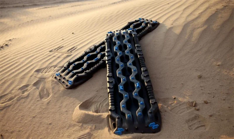 4x4 Vehicle Auto Offroad Mud Sand Recovery Tracks Board