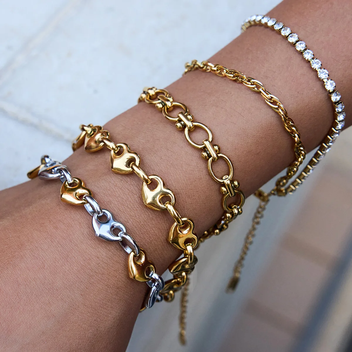 ERESI 18K Gold Plated High Polish Heart Tennis Chain Necklace Stainless ...