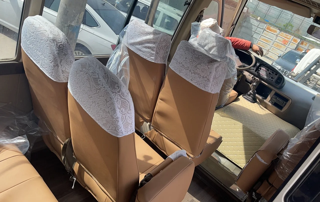 Well Refurbished Used Toyota Coaster 19 Seats Small Passenger Coaster ...