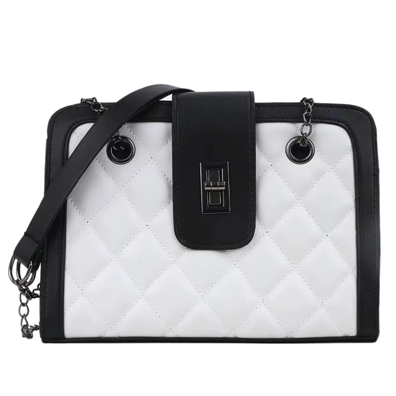 Womens New 2024 Fashion Large Capacity Rhombic Chain Bag Trend
