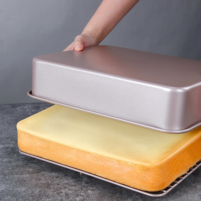 Chefmade Non-Stick Cook and Carry Pan - Sustainable Baking