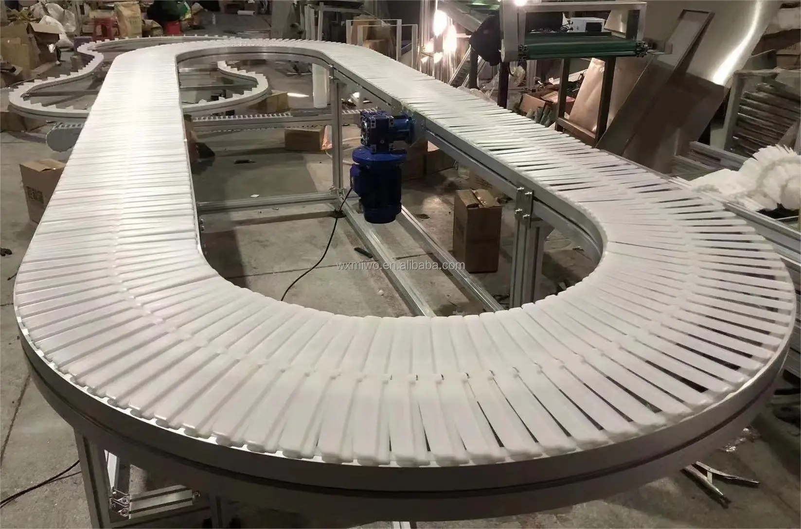 180 Degree Flexible and Circular Conveyor for Glass Inspections