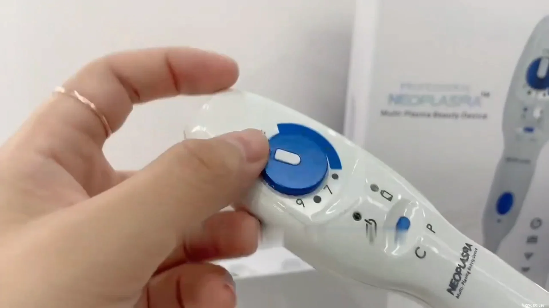 Professional Medical Fibroblast Premium Plamere Plasma Pen Machine Face ...