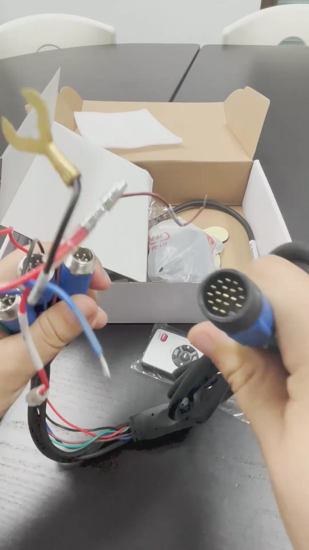 3ch 7 Inch Ips Screen 1080p Ahd Car Monitor Big Buttons Remote Control ...