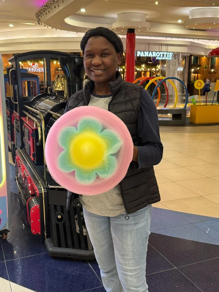 Provided Remote Control Snack Vending Machine Candy Floss Machine Full ...